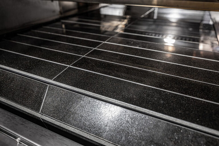 Best stone conveyor pizza oven - Hot Rocks Pizza Ovens