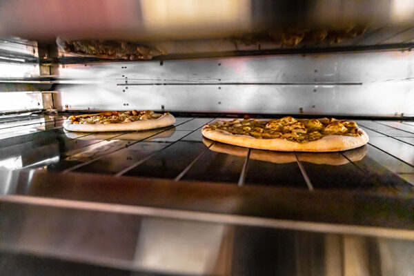 Best stone conveyor pizza oven - Hot Rocks Pizza Ovens