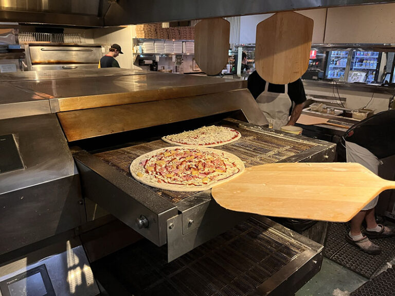 Best stone conveyor pizza oven - Hot Rocks Pizza Ovens